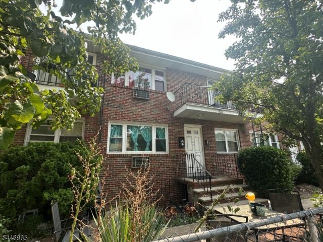 128 Highland Ave