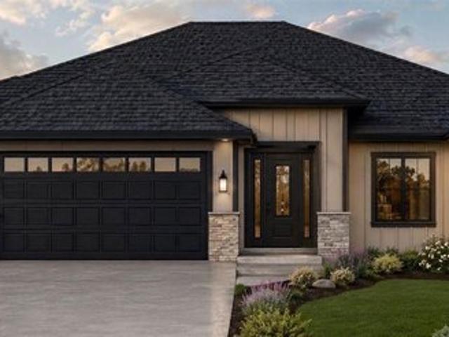 128 Oak Marsh Dr, Mankato, MN 56001