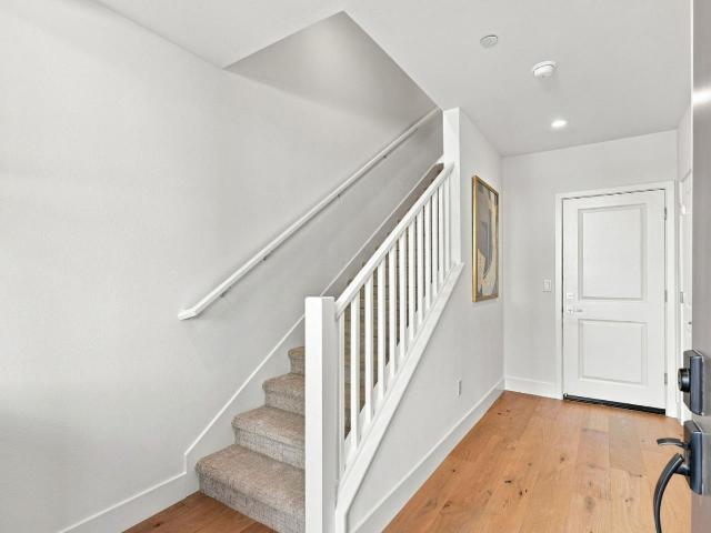 128 Oak Circle