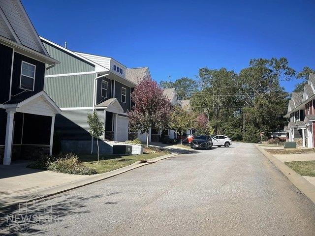 128 Oakwood Ave, Spartanburg, SC 29302