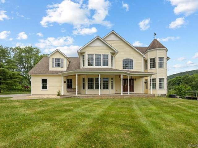 128 Old Pawling Rd, Pawling, NY 12564
