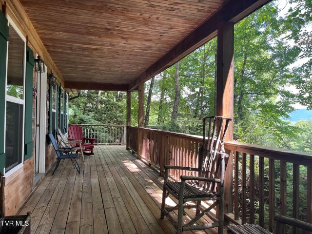 128 Overlook Lane