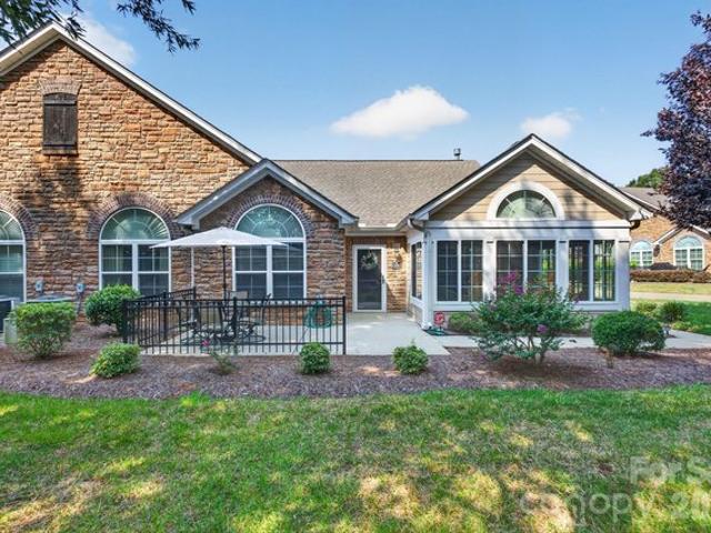 128 Lone Oak Cir, Rock Hill, SC 29732