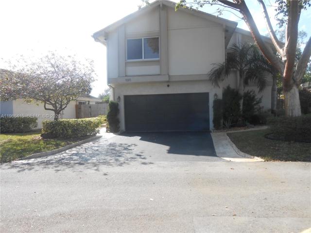 128 Laurel Rd, Hollywood, FL 33021 | MLS #A11966 | Compass