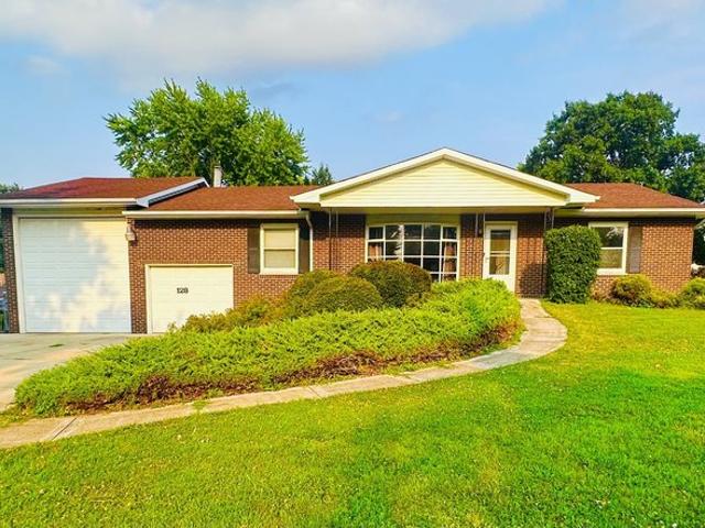 128 Laurie Ln, Oswego, IL 60543