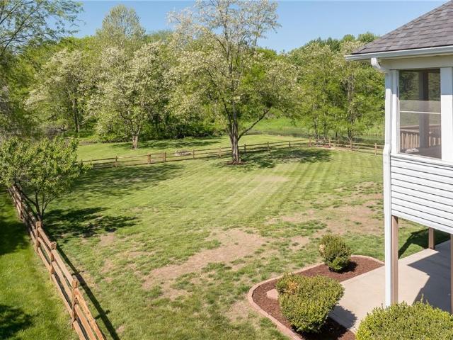128 Lakeview Drive