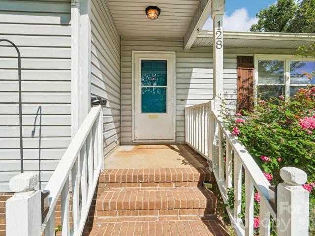 128 Levo Drive