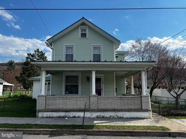 128 Main St, Lykens, PA 17048