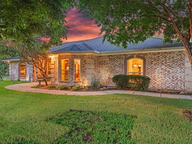 128 Meandering Way, Weatherford, TX 76086