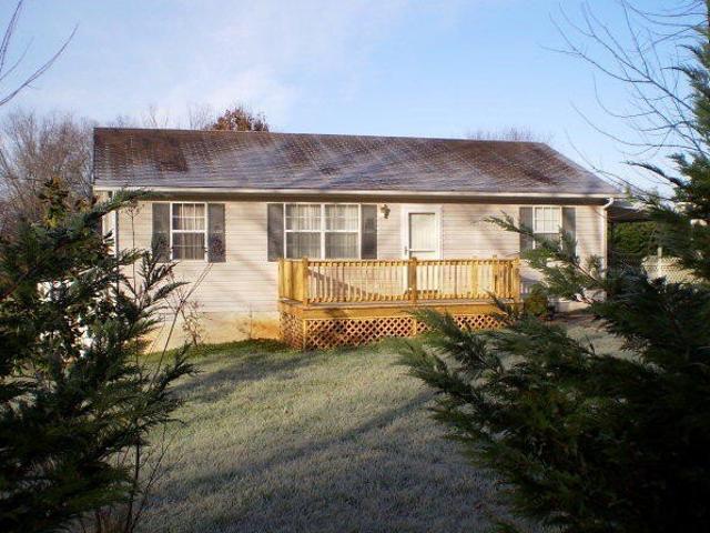 128 Mirandy Rd, Algood, TN 38506
