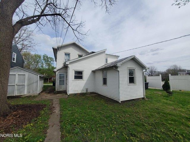 128 N 4th St, Upper Sandusky, OH 43351