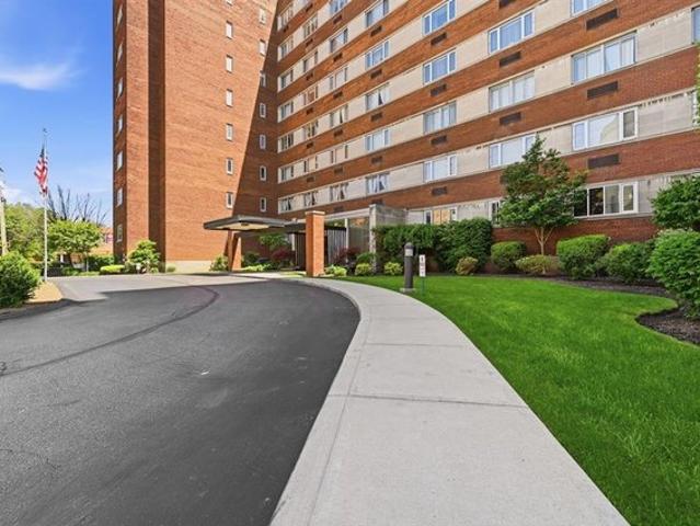 128 N Craig St Apt 404, Pittsburgh, PA 15213