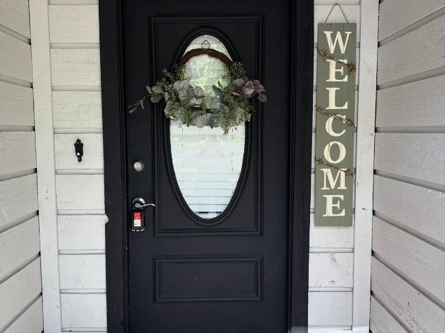 128 N Deerfoot Circle