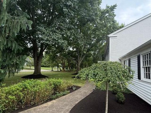128 N Hayden Pkwy, Hudson, OH 44236