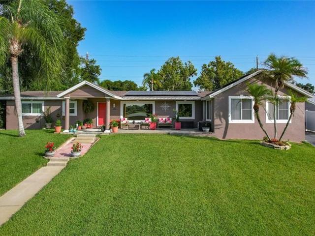 128 N Lake Florence Dr, Winter Haven, FL 33884
