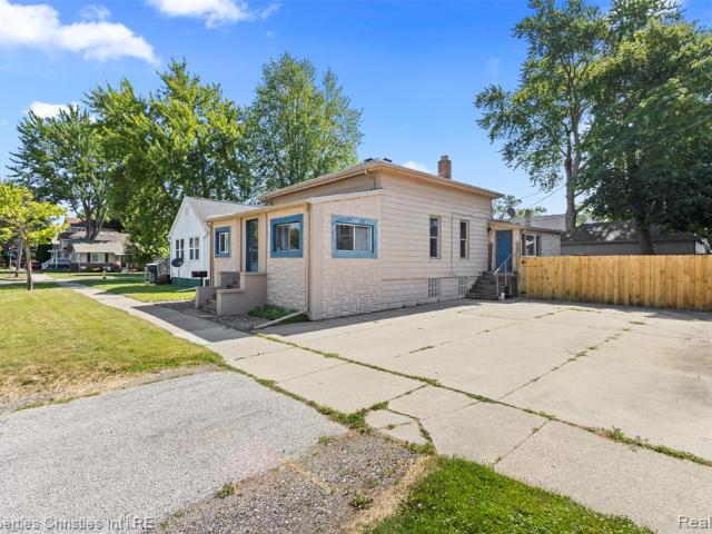 128 N Mary Street
