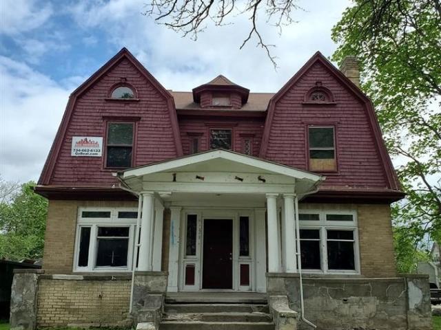 128 N. Normal St. RM7, 1 bed