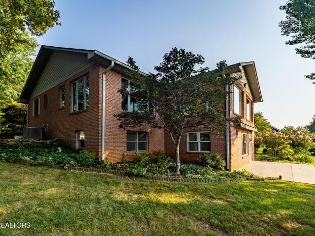128 N Panoscenic Drive