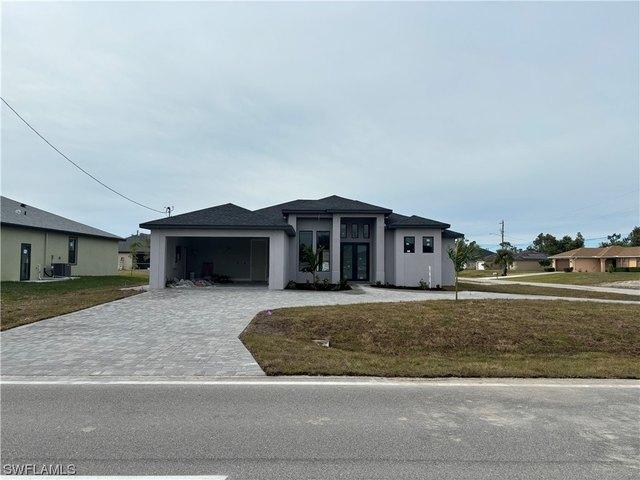 128 Nelson Rd N, Cape Coral, FL 33993