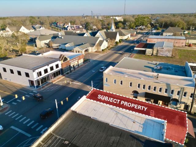 128 S Main St