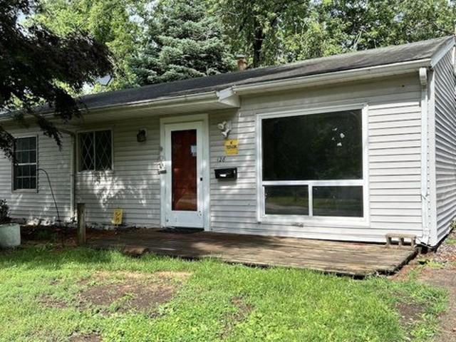128 S Scottswood Dr, Urbana, IL 61802