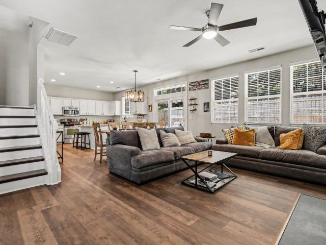 128 Smart Court