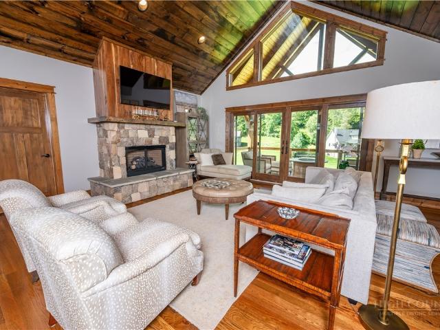 128 Snow Fox Lane