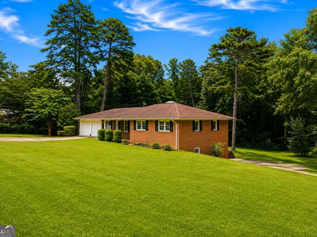 128 Scott Circle