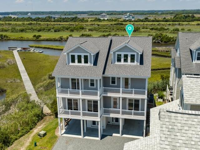 128 Sea Oaks Ct, North Topsail Beach, NC 28460