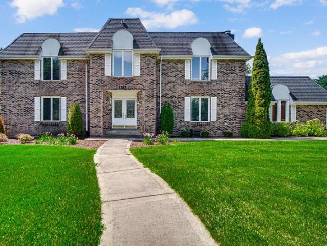 128 Shorewood Drive, Valparaiso, IN 46385