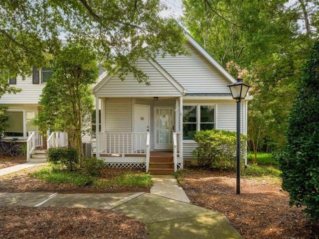 128 St Andrews Ln, Chapel Hill, NC 27517
