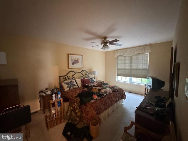 128 Stewarts Court # 806