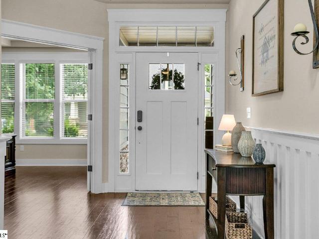 128 Summer Oak Lane