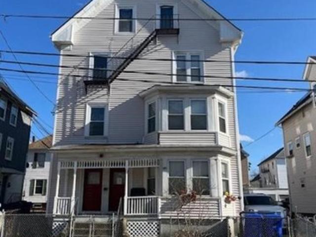 128 Summer St, Central Falls, RI 02863