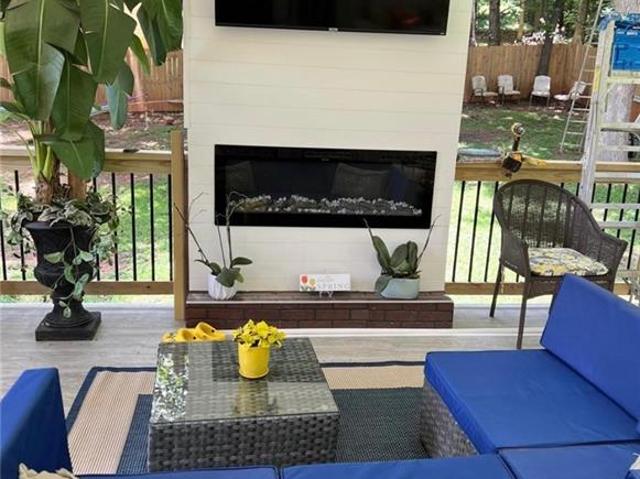 128 Sweetwater Way