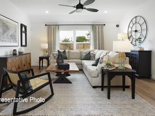 128 Patrick Henry Drive