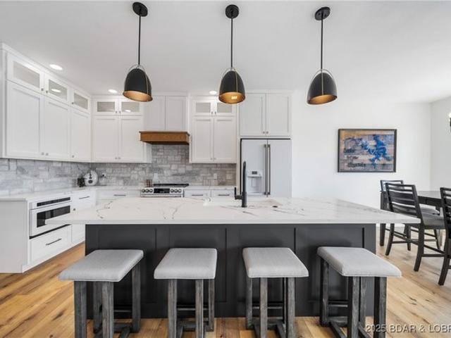 128 Palisades Yacht Club Dr Unit 2, Lake Ozark, MO 65049