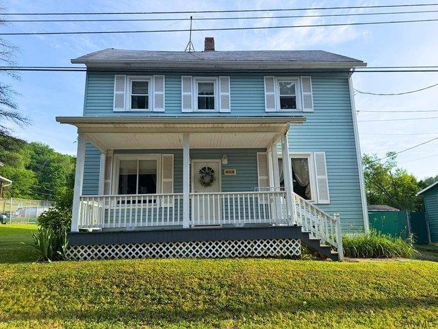 128 Penn Ave, Hollsopple, PA 15935