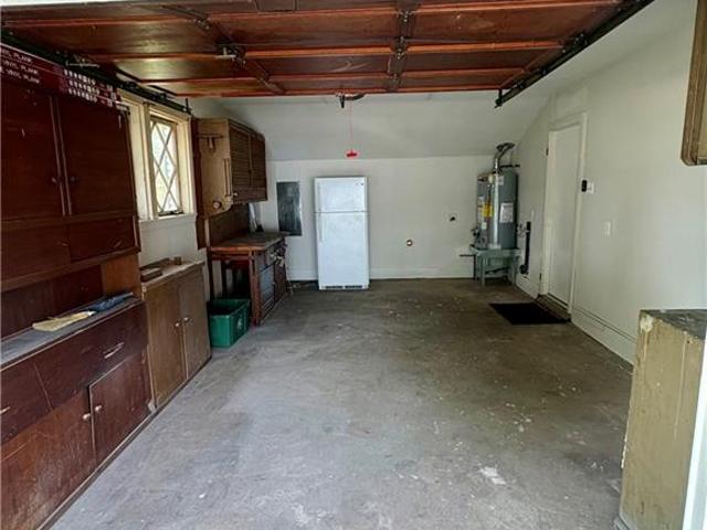 128 Phyllis Court