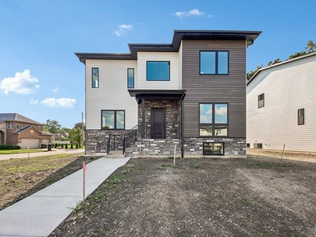 128 Pine Ln, Wood Dale, IL 60191