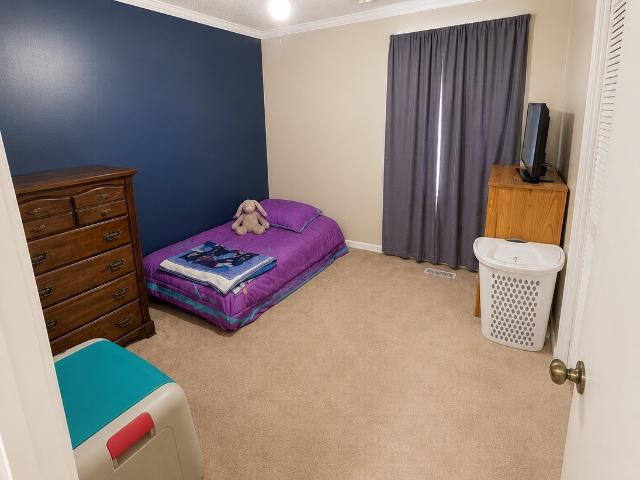 128 Robin Hood Rd
