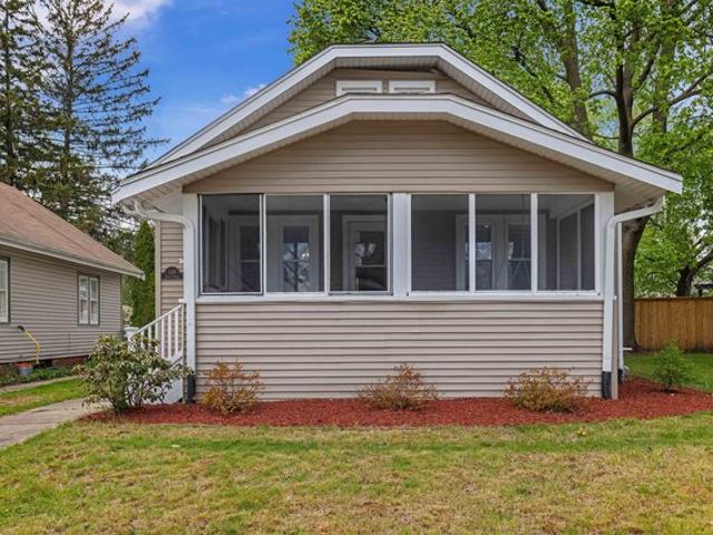 128 Rome Ave, Rockford, IL 61107