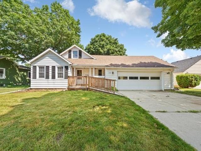 128 Rose St, Mankato, MN 56001