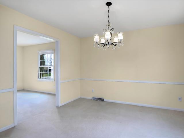 128 Ravenwood Road