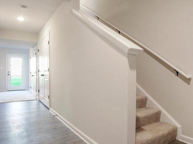 128 Rabbit Rd