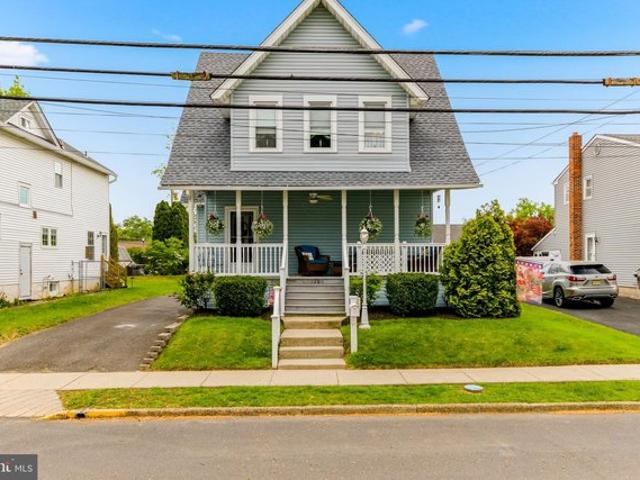 128 Reading Ave, Barrington, NJ 08007