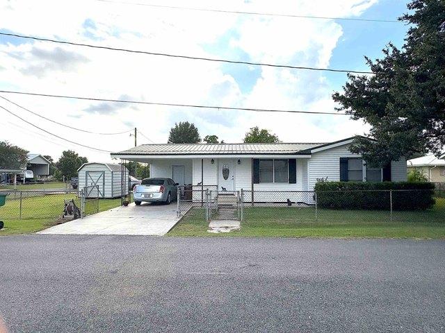 128 W 1st St, Larose, LA 70373