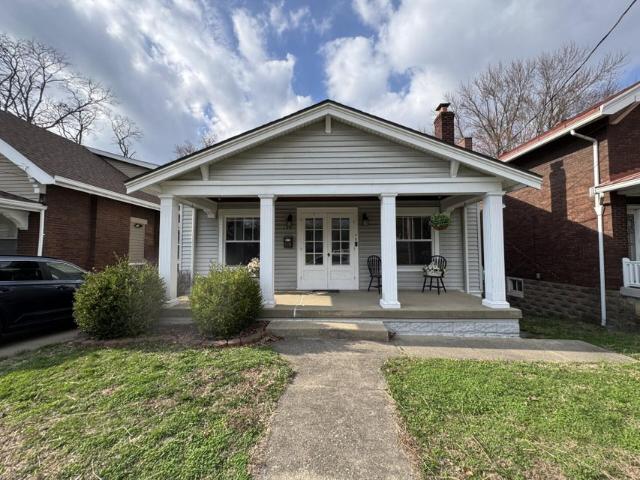 128 W Walnut Street
