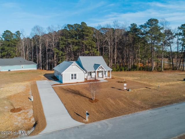 128 W Burton Farm Drive