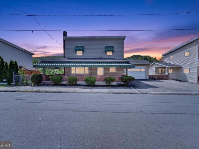 128 W Columbus Avenue
